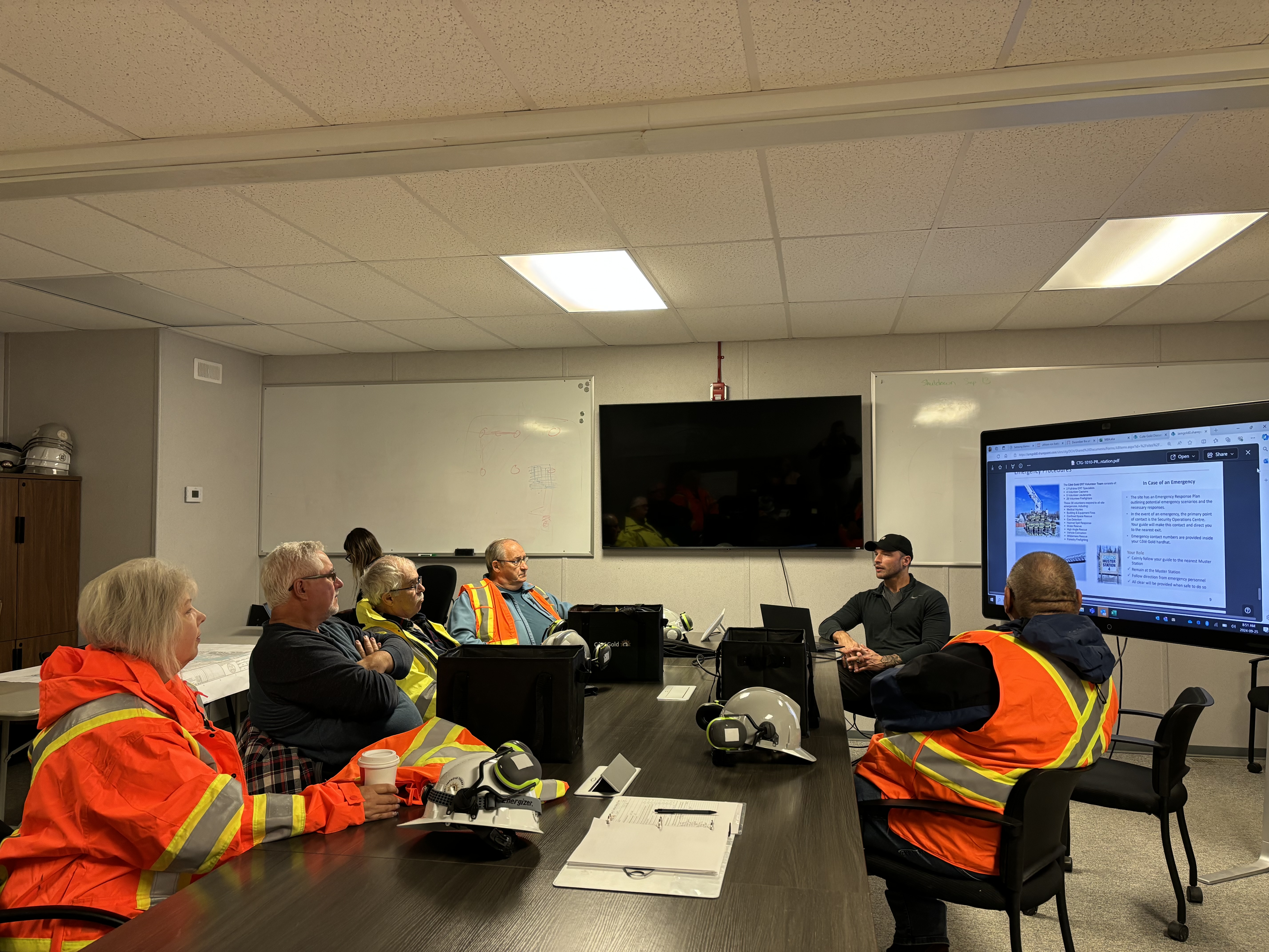 IAMGOLD Corporation - Côté Gold Team Meets with Gogama Community Members
