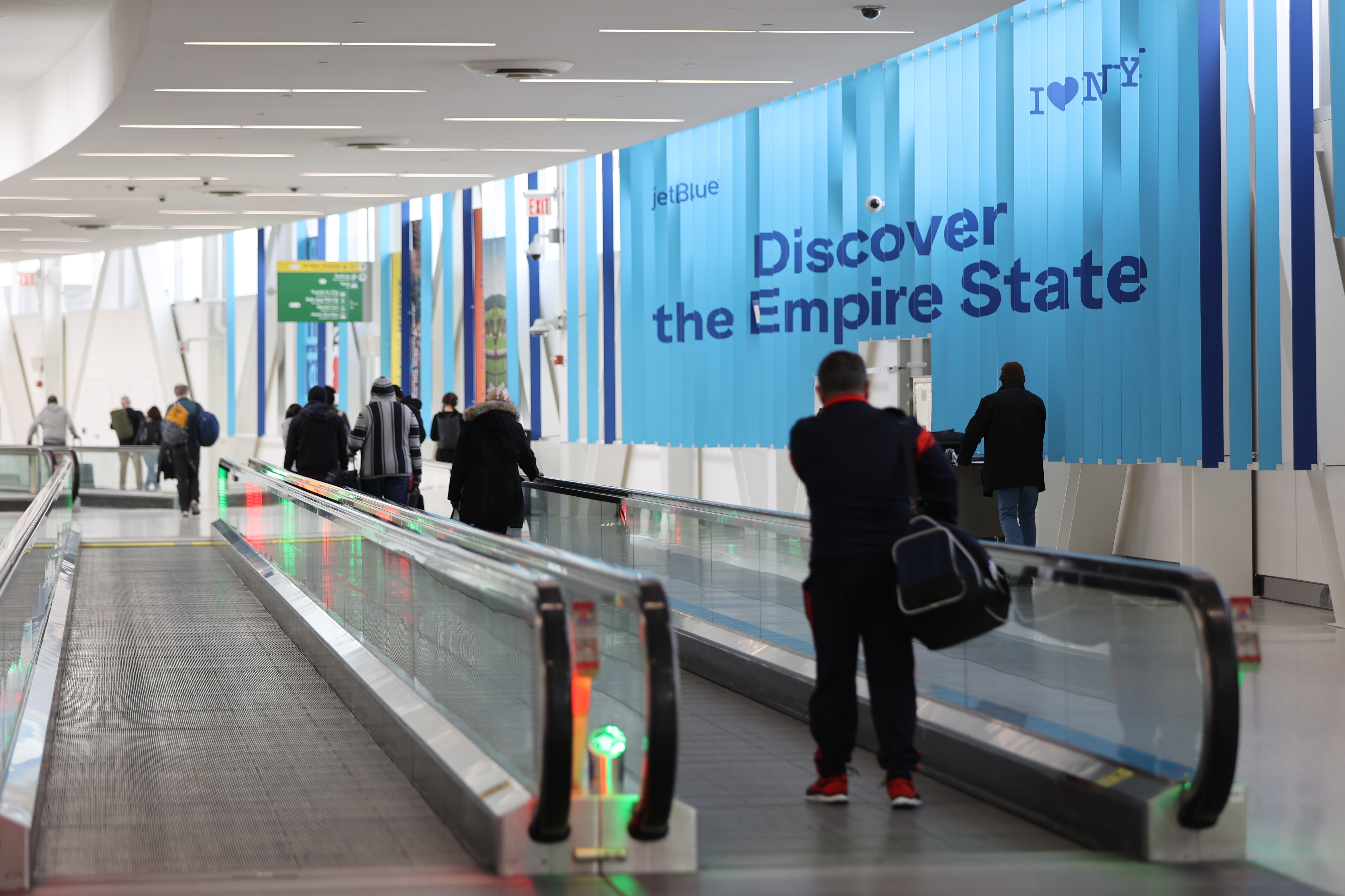 JetBlue Airways Corporation - A Blue Debut: JetBlue and Empire State ...